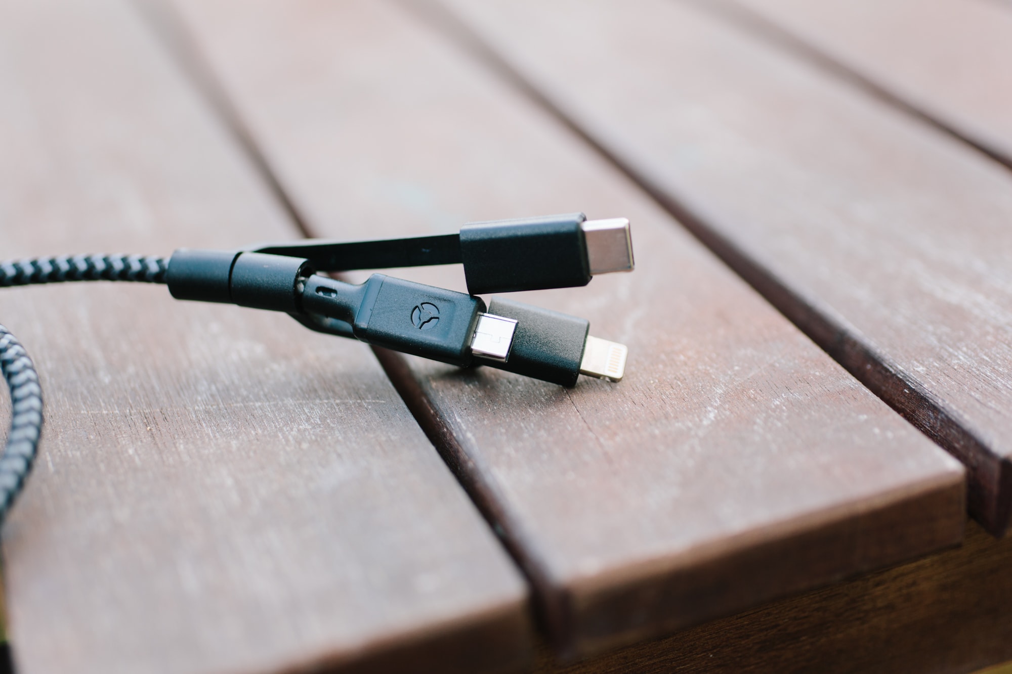 QUICK REVIEW: The NOMAD Universal Cable Is The Best